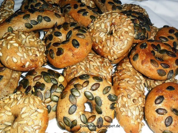 Dinkel-kamut-weckle - Rezept Petitchef