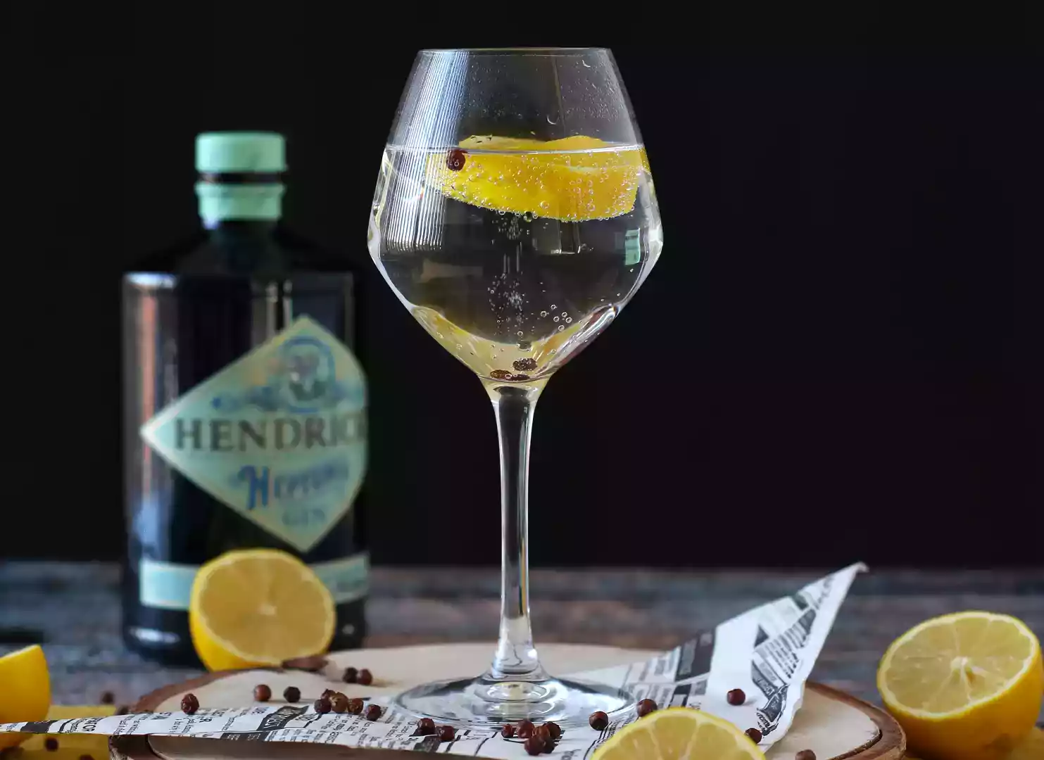 Gin tonic rezept: der perfekte cocktail zum aperitif