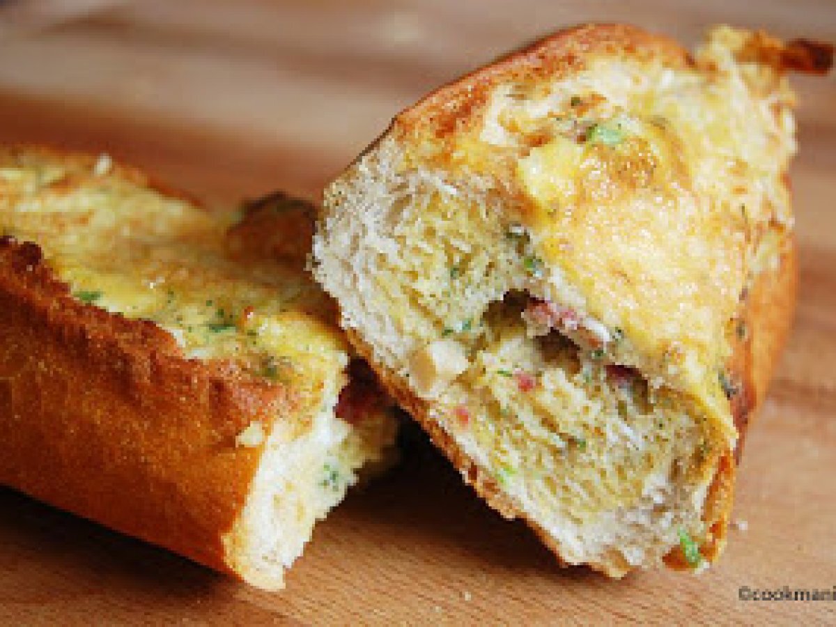 Mit ei gefülltes brot/brötchen - Rezept Petitchef